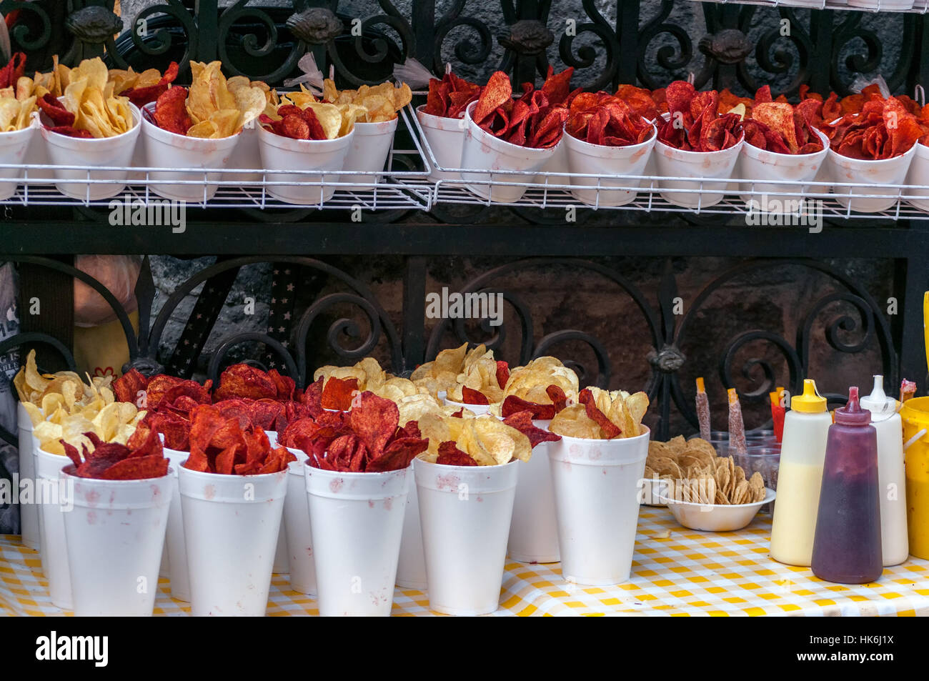 Street vendor food potato chips hi-res stock photography and images - Alamy