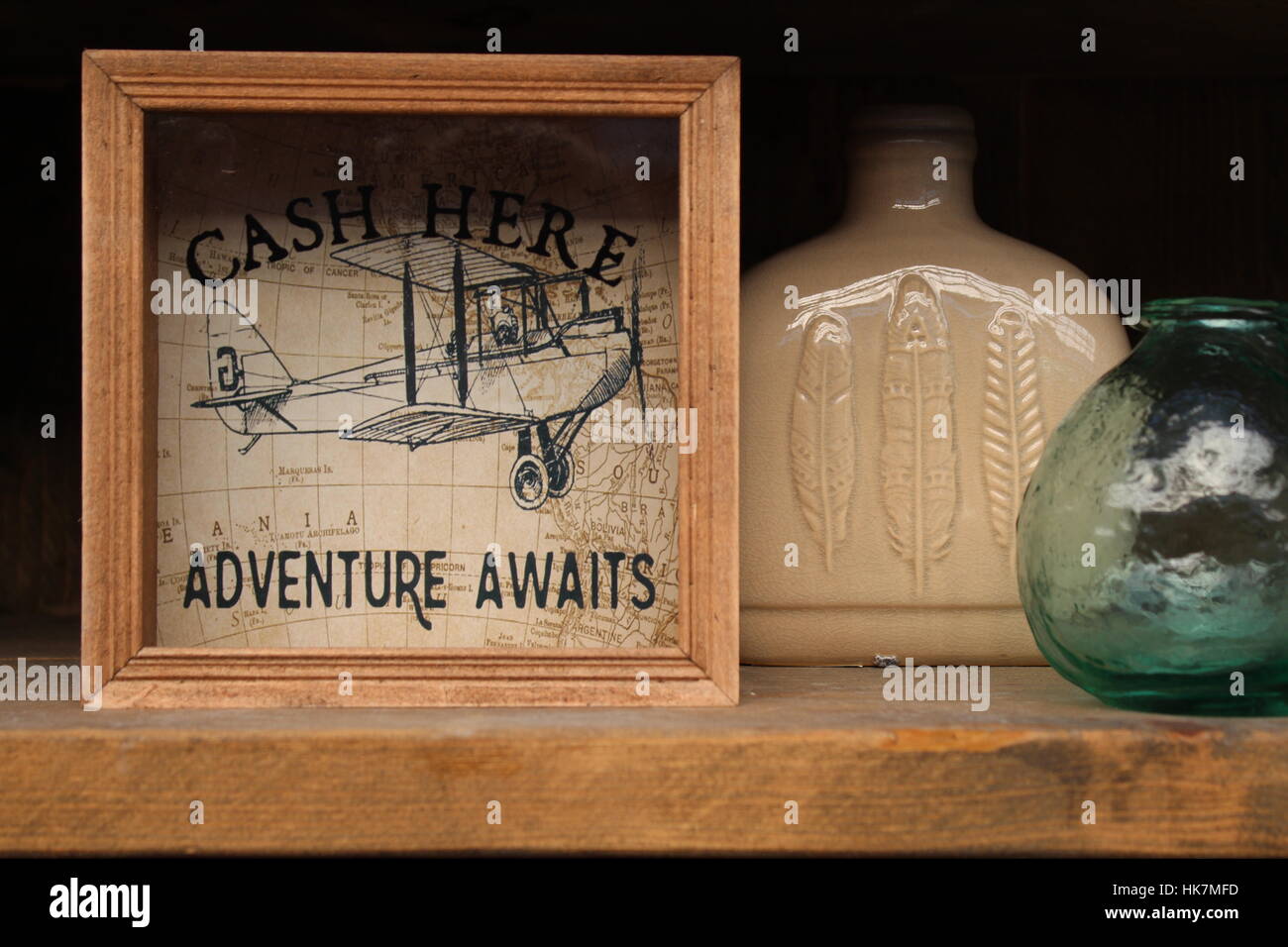 Glass shelf frame hi-res stock photography and images - Alamy