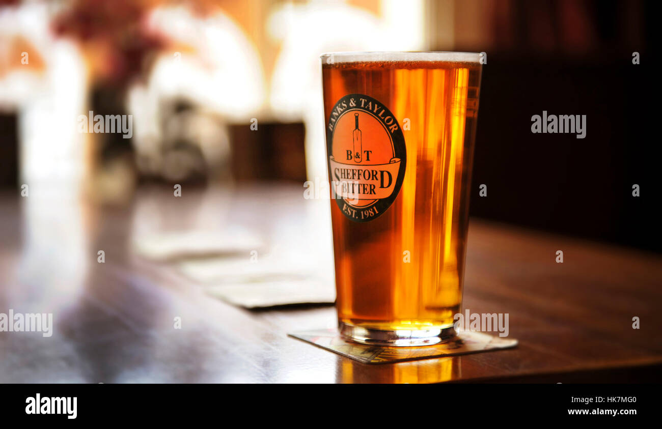 Real ale hi-res stock photography and images - Alamy