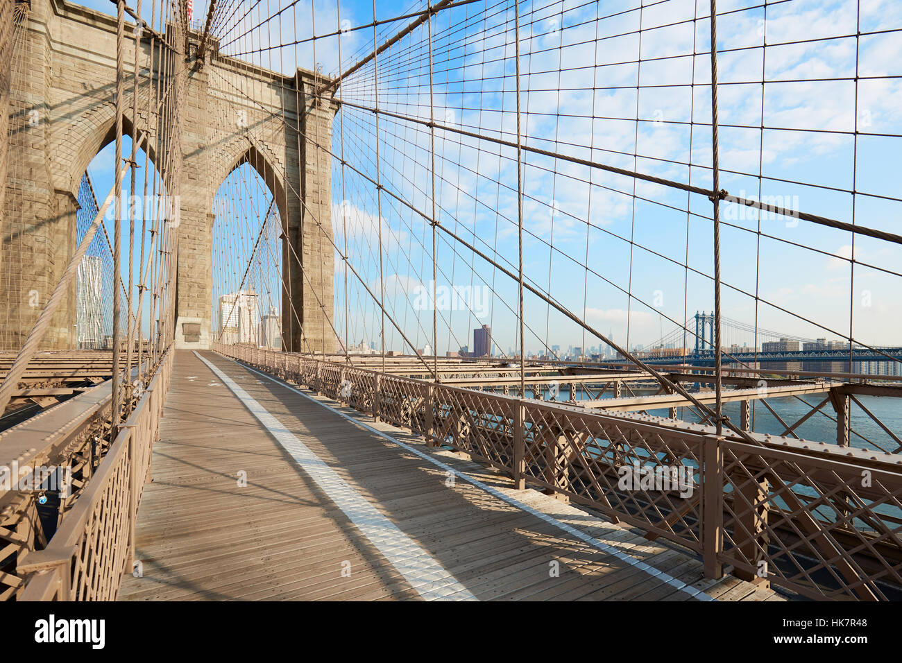 Brooklyn bridge footpath hi-res stock photography and images - Alamy