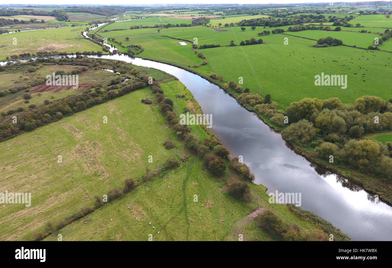 Aerial photograph of the river Weaver in Frodsham, Cheshire Stock Photo ...