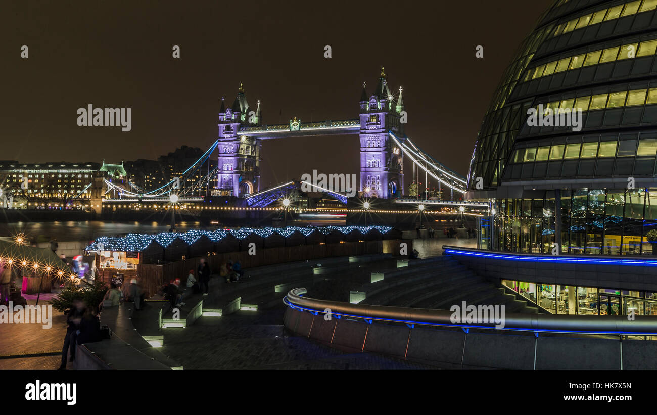 A night photograph of around city hall Stock Photo - Alamy