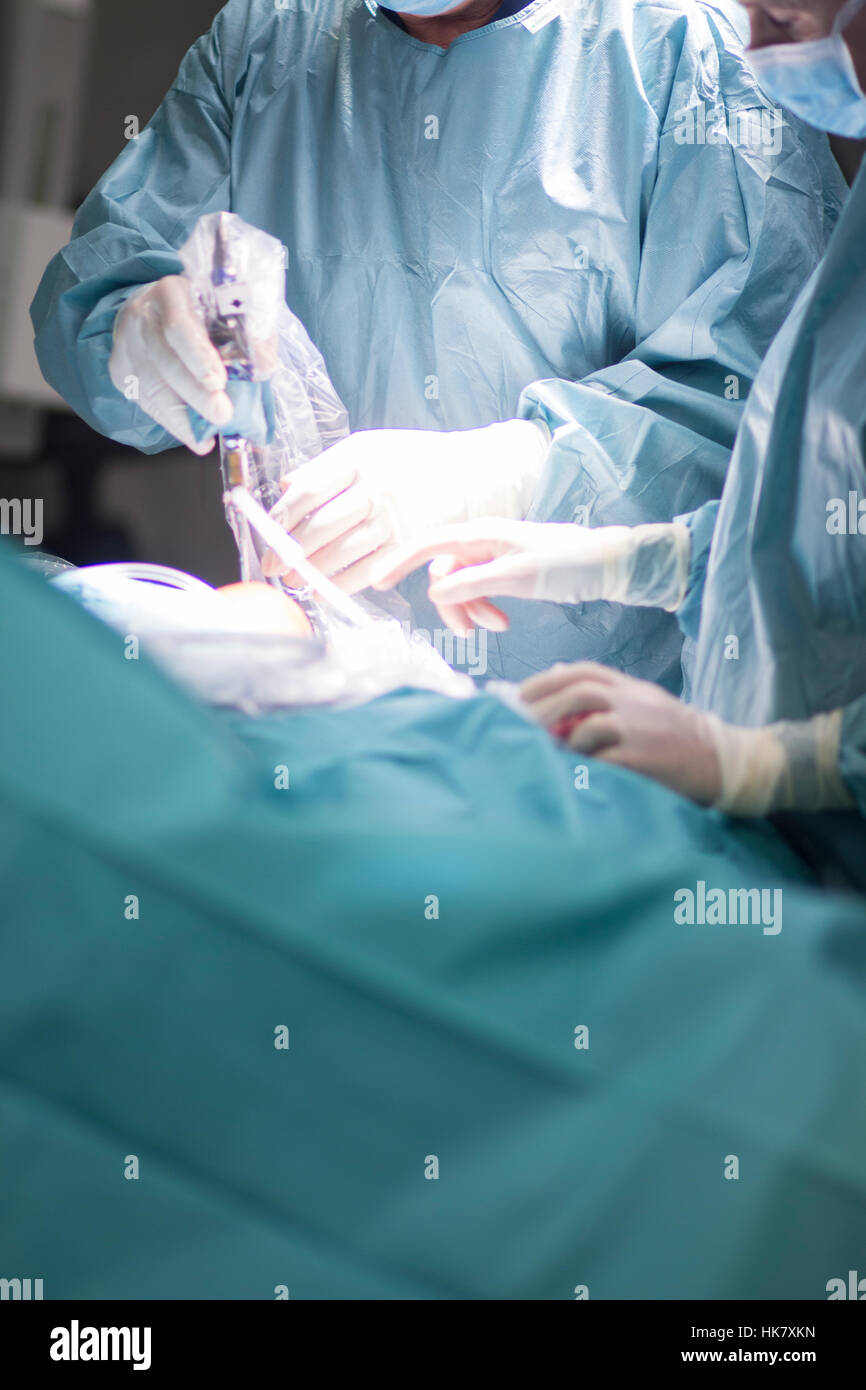 Hospital surgery room operating theater procedure Stock Photo - Alamy