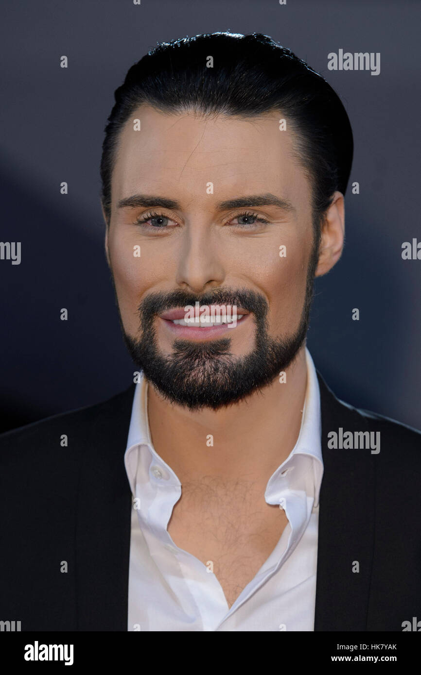 Rylan clark 2017 hi-res stock photography and images - Alamy