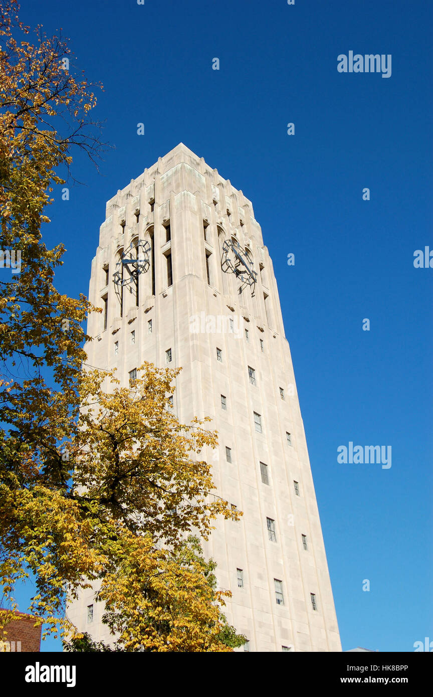 Campus clock tower hi-res stock photography and images - Alamy