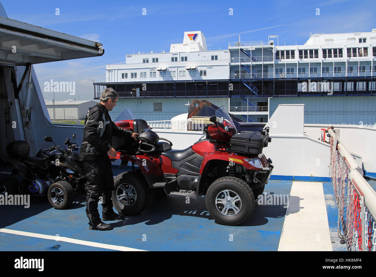 Car ferry ferries hi-res stock photography and images - Alamy