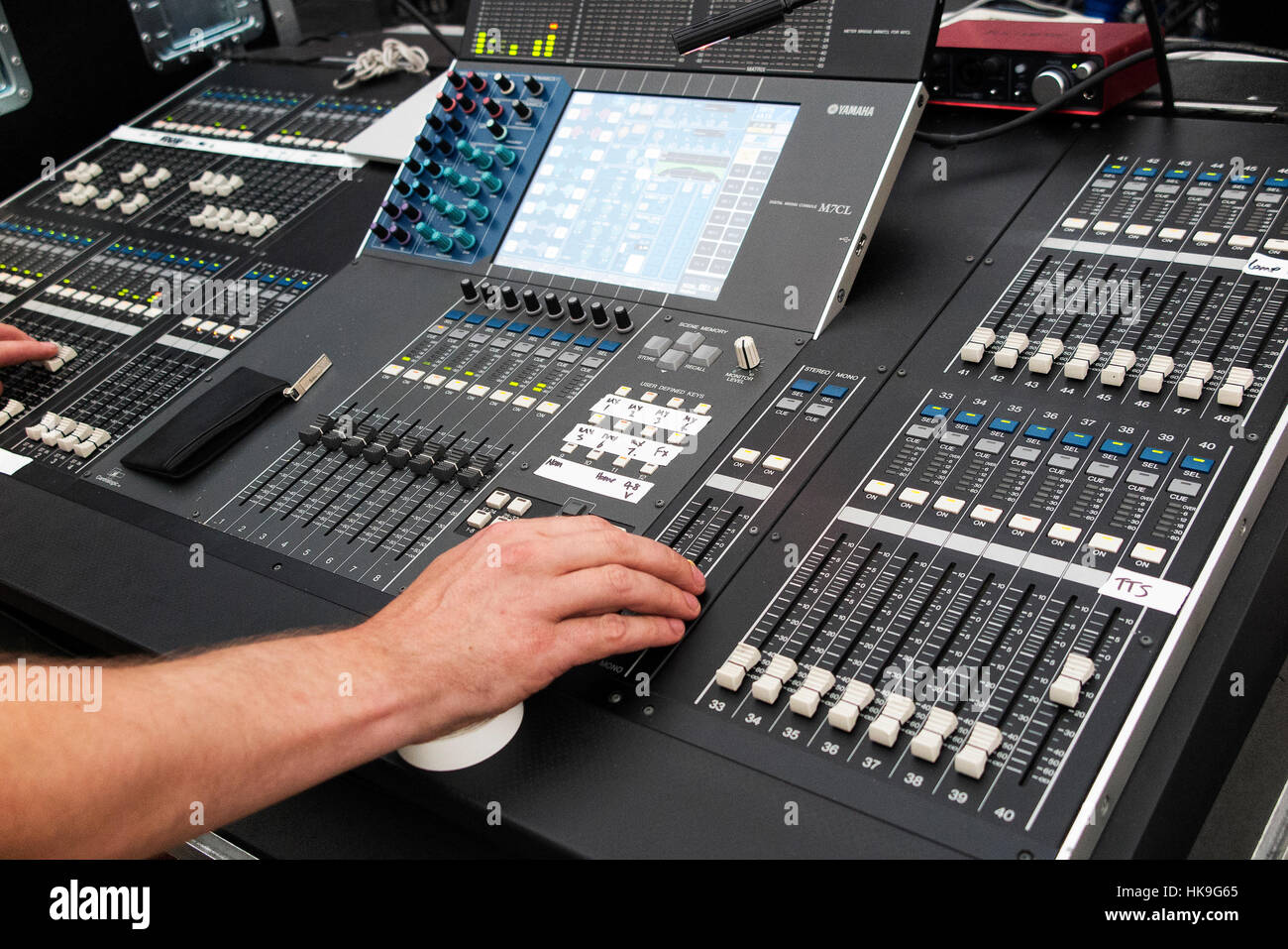 Amplification of sound hi-res stock photography and images - Alamy