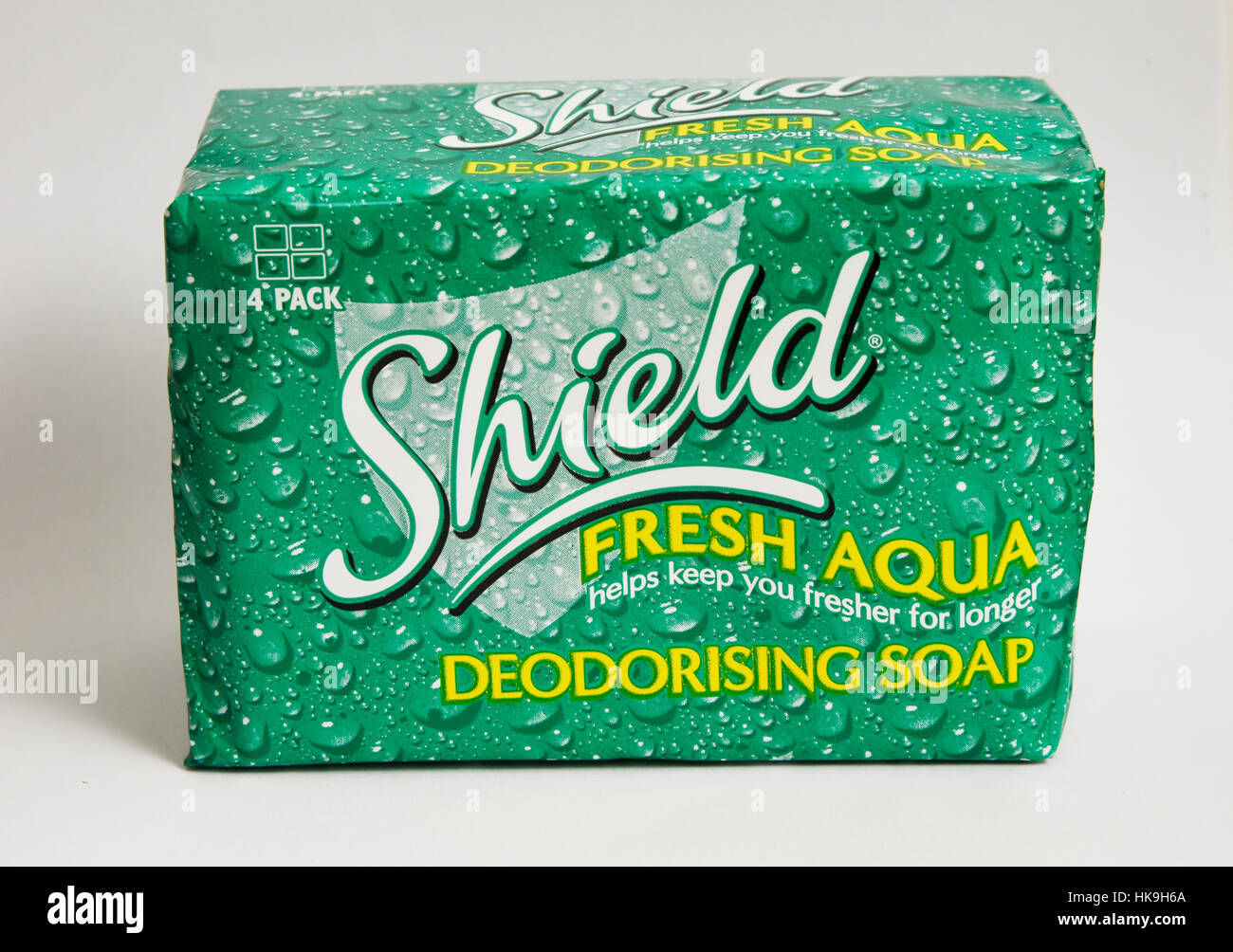 Shield fresh aqua deodorising soap 4 pack Stock Photo - Alamy