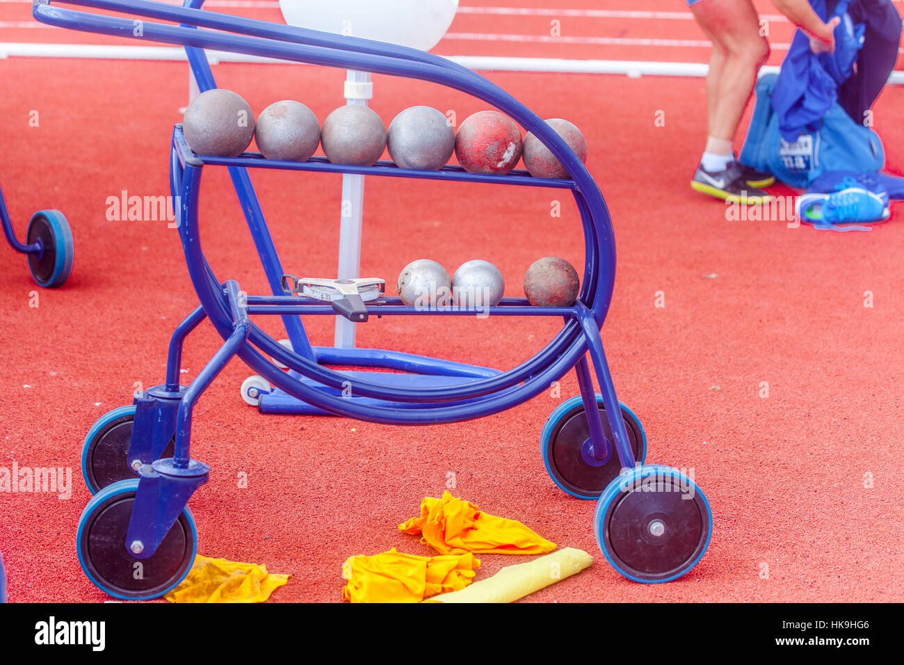 Shot put woman game hi-res stock photography and images - Alamy
