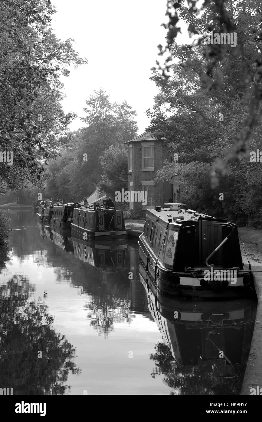 Narrowboats at Braunston Marina, Grand Union canal, Braunston village ...