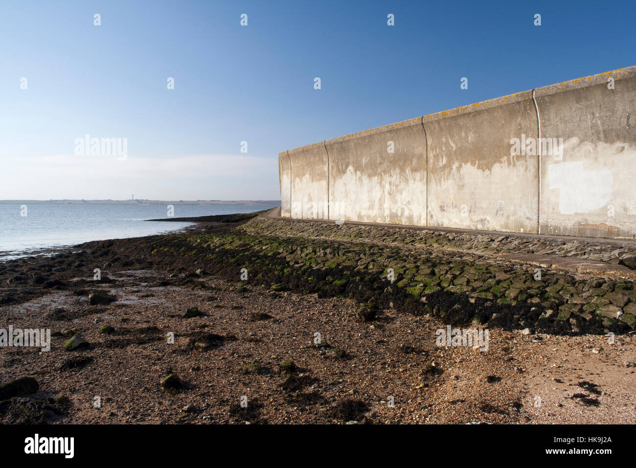 Sea wall and beach on Canvey Island, Essex, England Stock Photo - Alamy