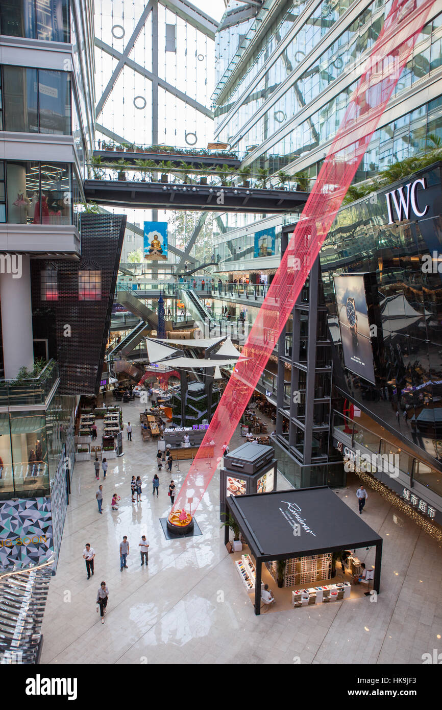 Green Parkview, eco-friendly shopping center designed by architect ...
