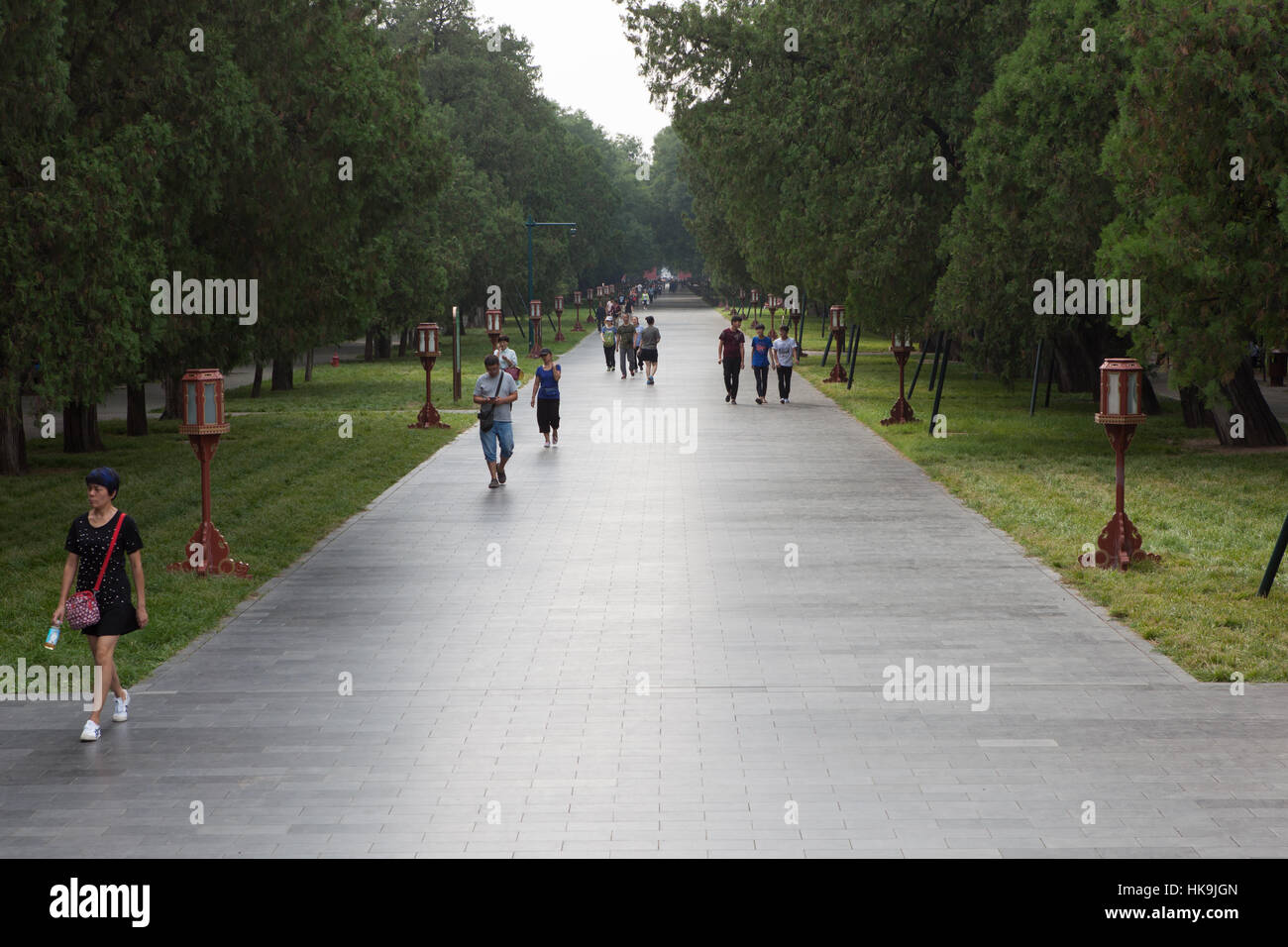 China urban park hi-res stock photography and images - Alamy