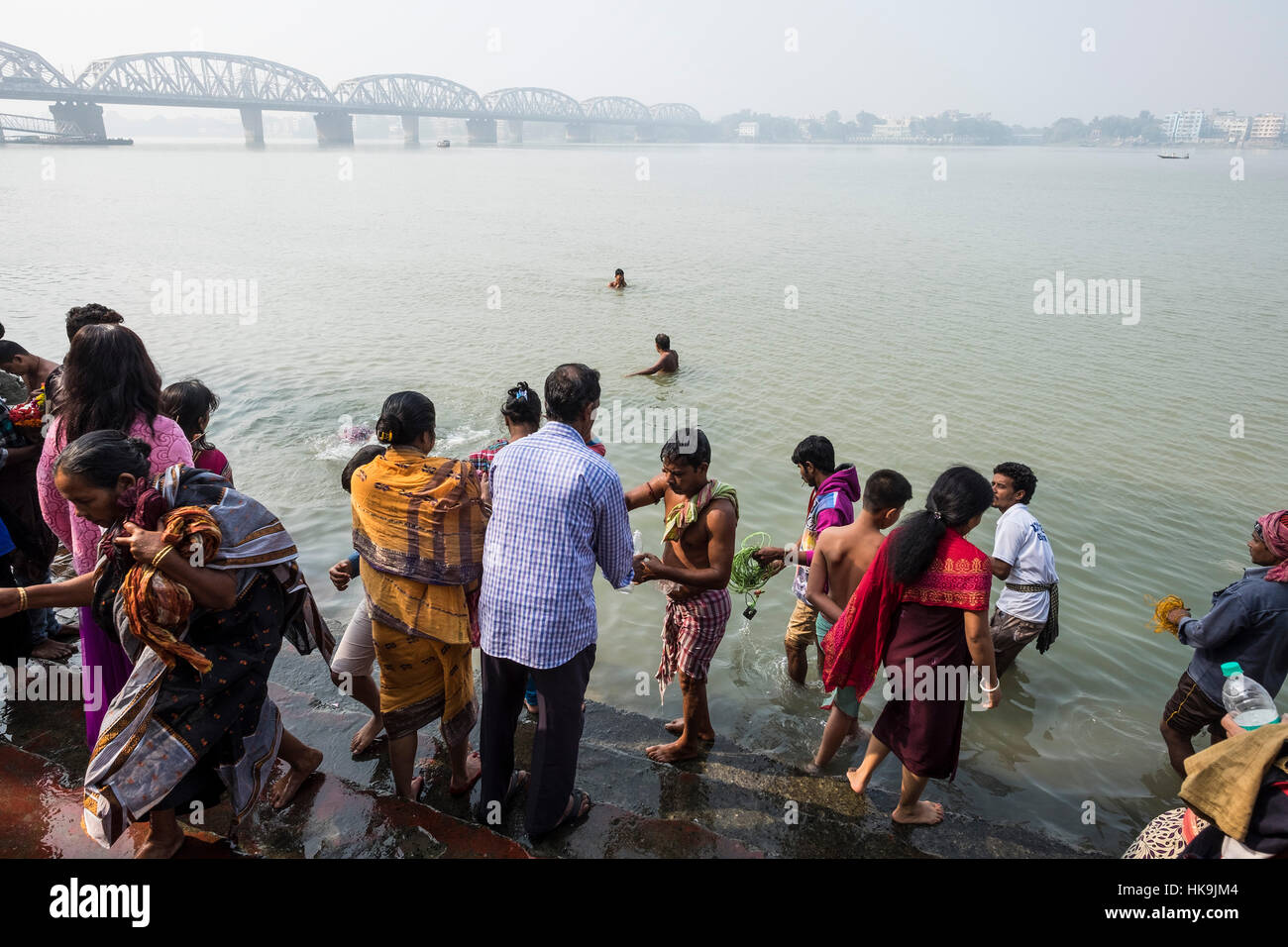 India, West Bengal, Kolkata, Hughli river, daily life Stock Photo - Alamy