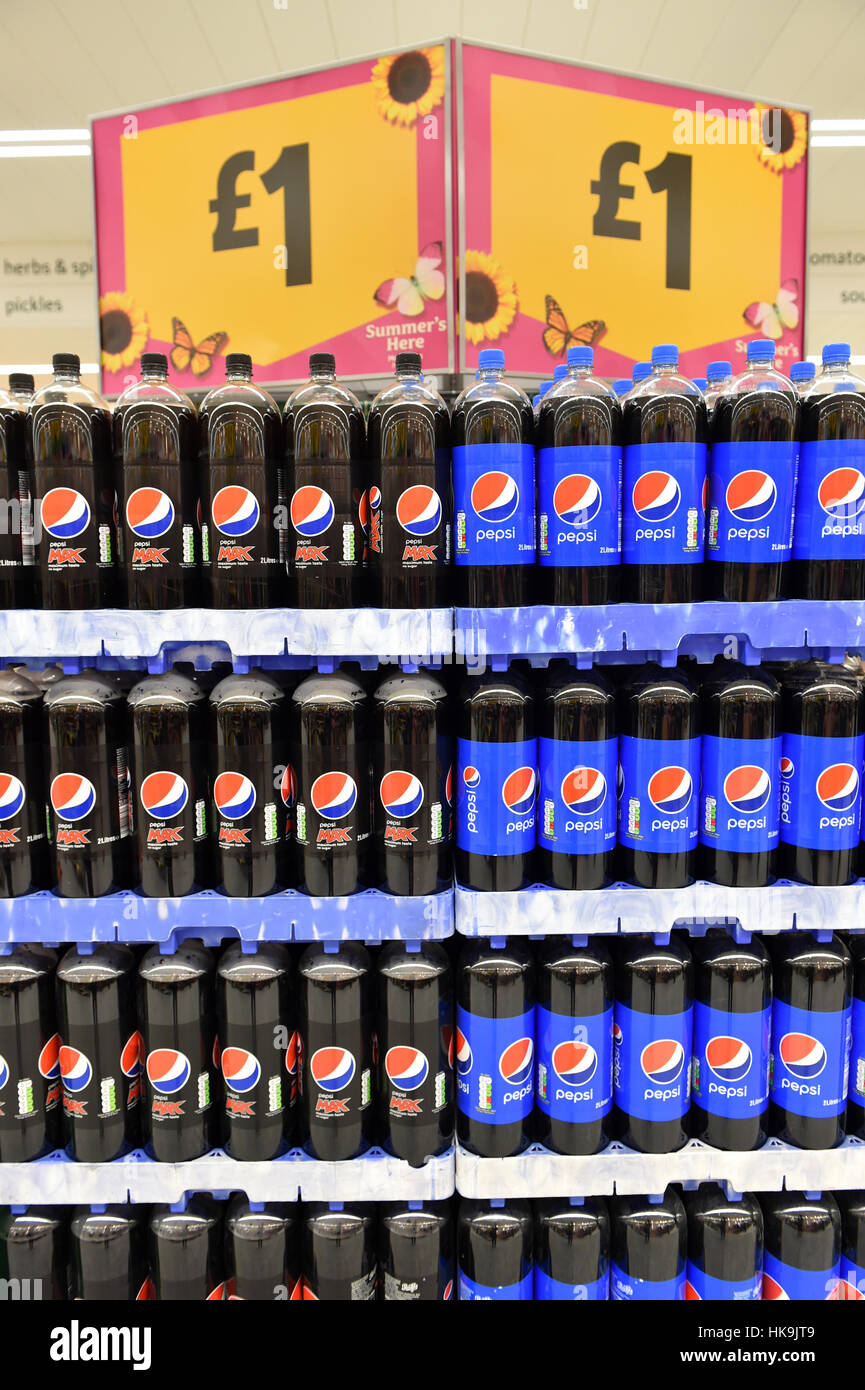 Fizzy drinks hi-res stock photography and images - Alamy