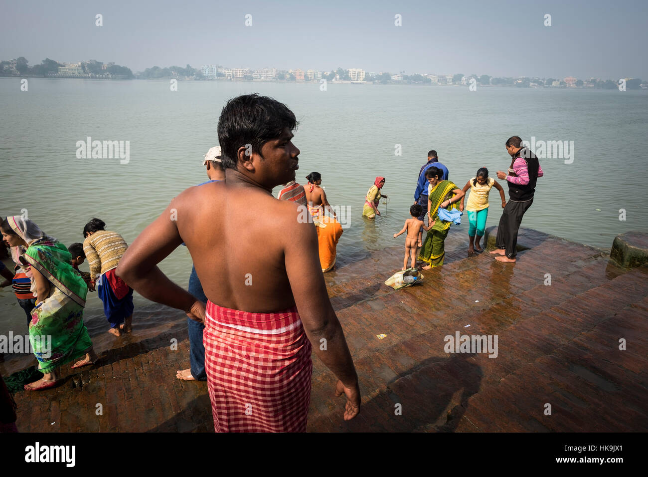 India, West Bengal, Kolkata, Hughli river, daily life Stock Photo - Alamy