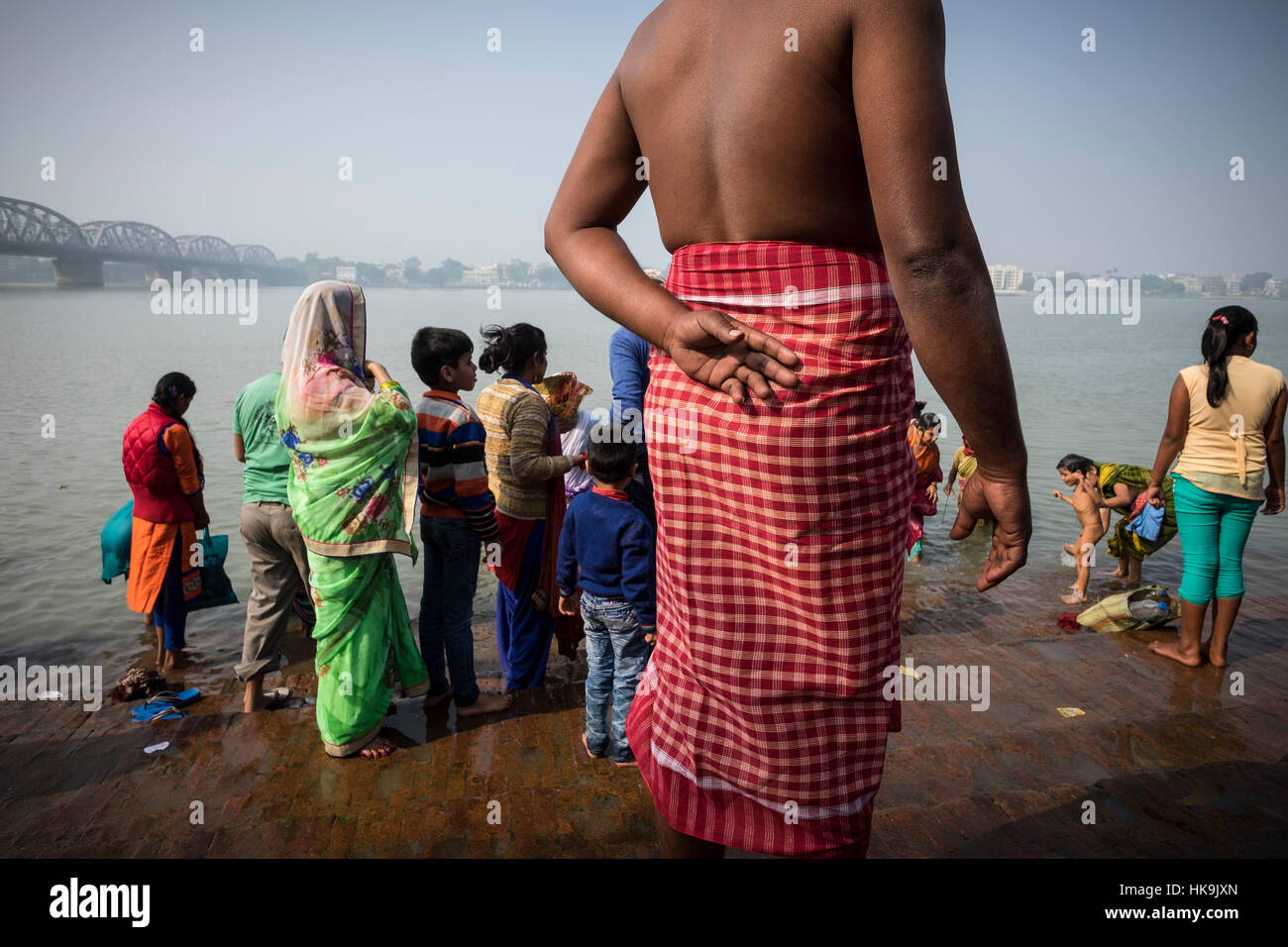 India, West Bengal, Kolkata, Hughli river, daily life Stock Photo - Alamy