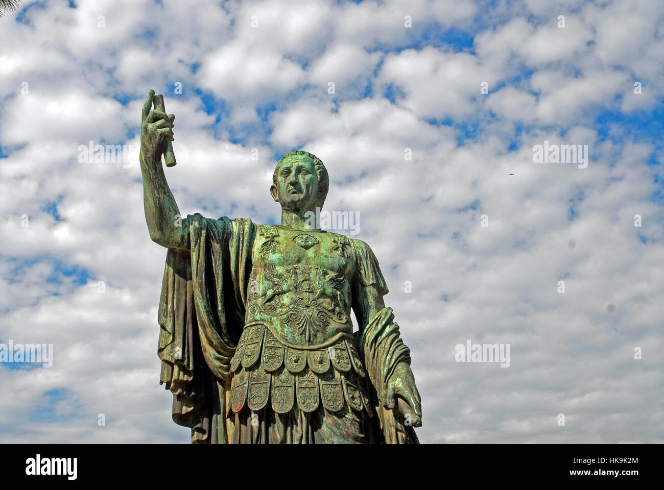 Imperatore statua hi-res stock photography and images - Alamy