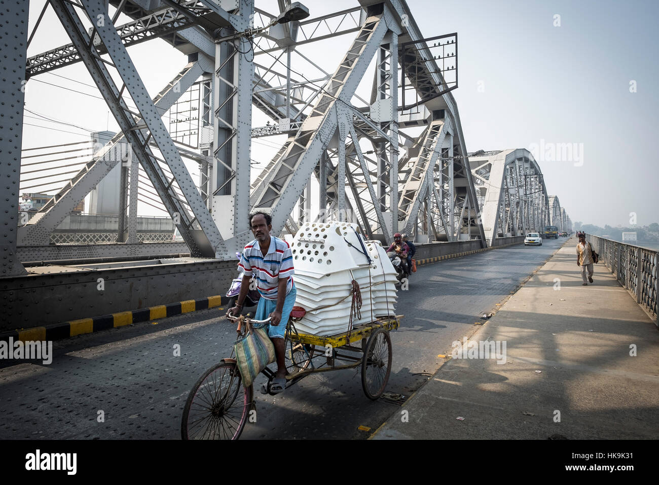 India, West Bengal, Kolkata, Howrah Bridge Stock Photo - Alamy