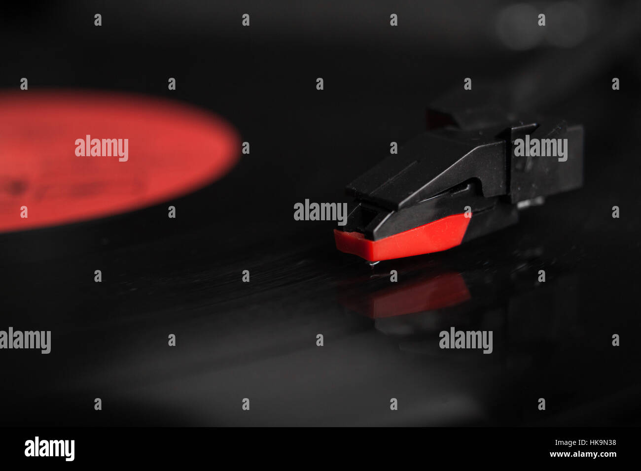 Close-up turntable needle and vinyl disk Stock Photo - Alamy