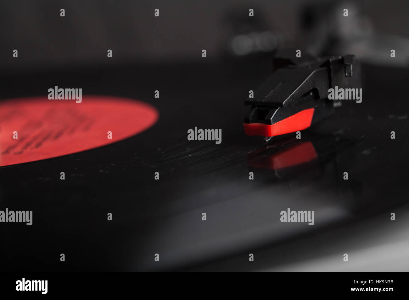 Close-up turntable needle and vinyl disk Stock Photo - Alamy