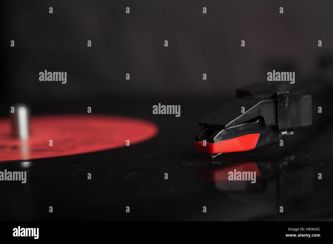 Close-up turntable needle and vinyl disk Stock Photo - Alamy