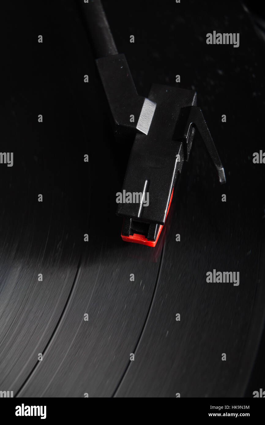 Turntable and vinyl hi-res stock photography and images - Alamy