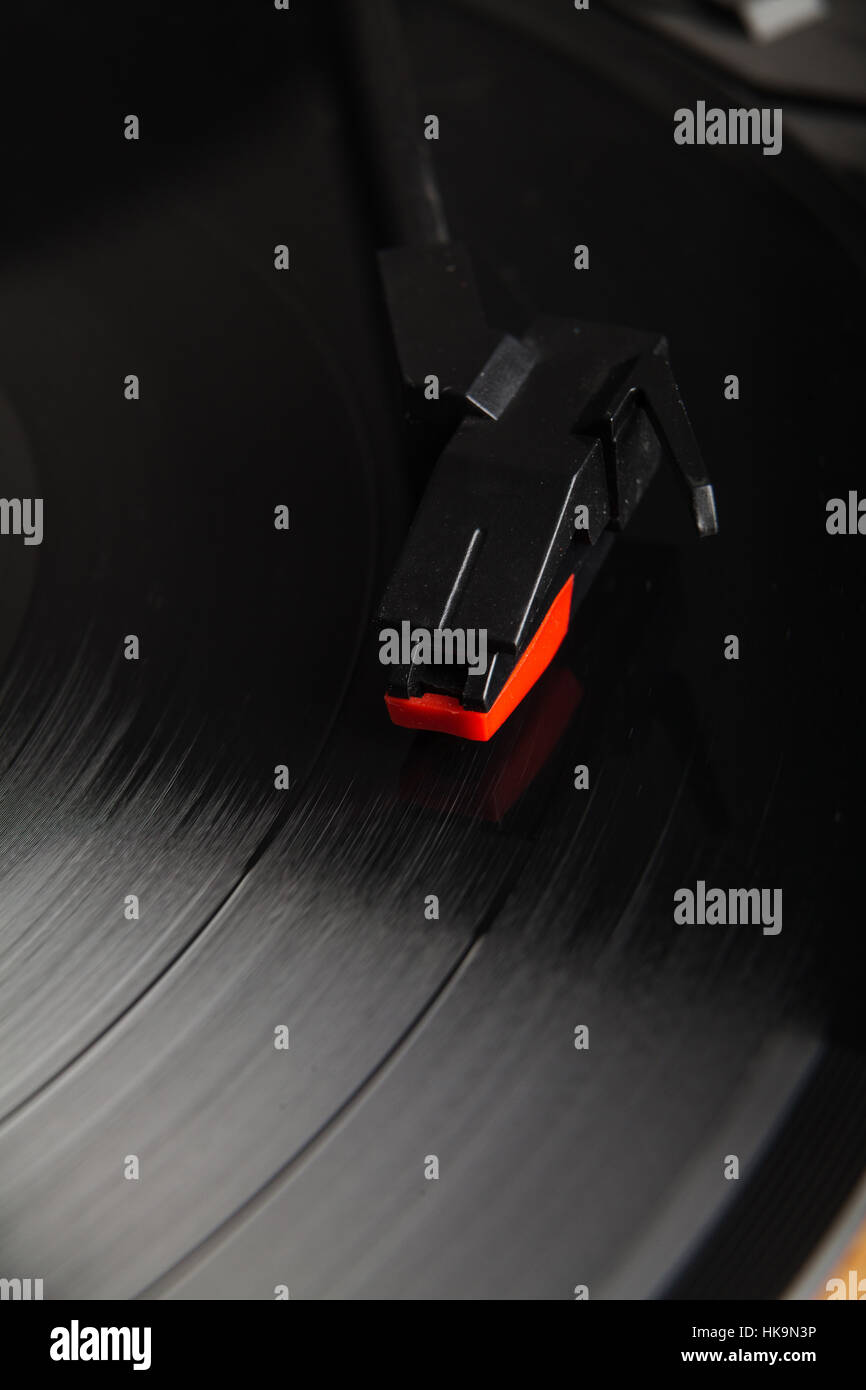 Close-up turntable needle and vinyl disk Stock Photo - Alamy