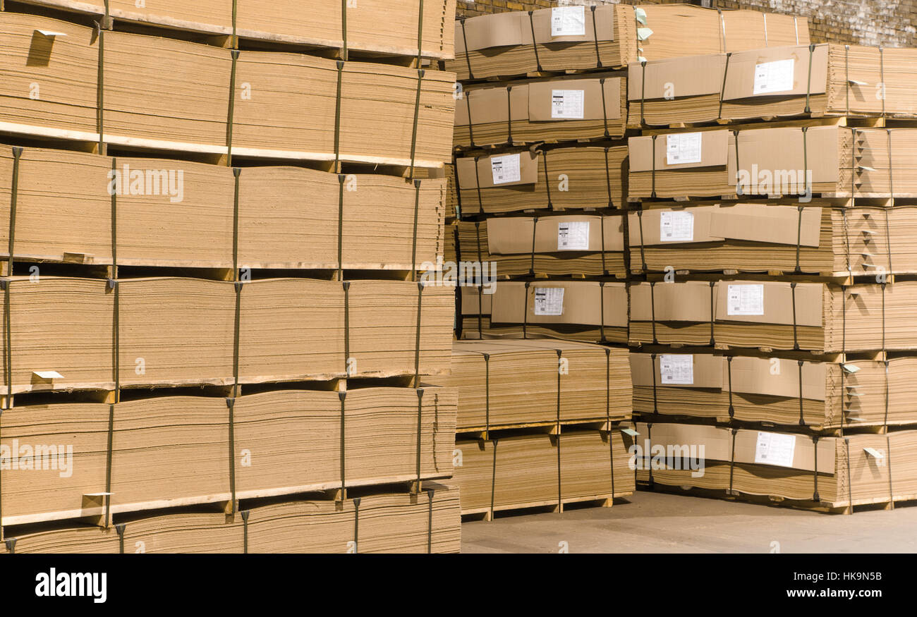 Paper manufacture hi-res stock photography and images - Alamy