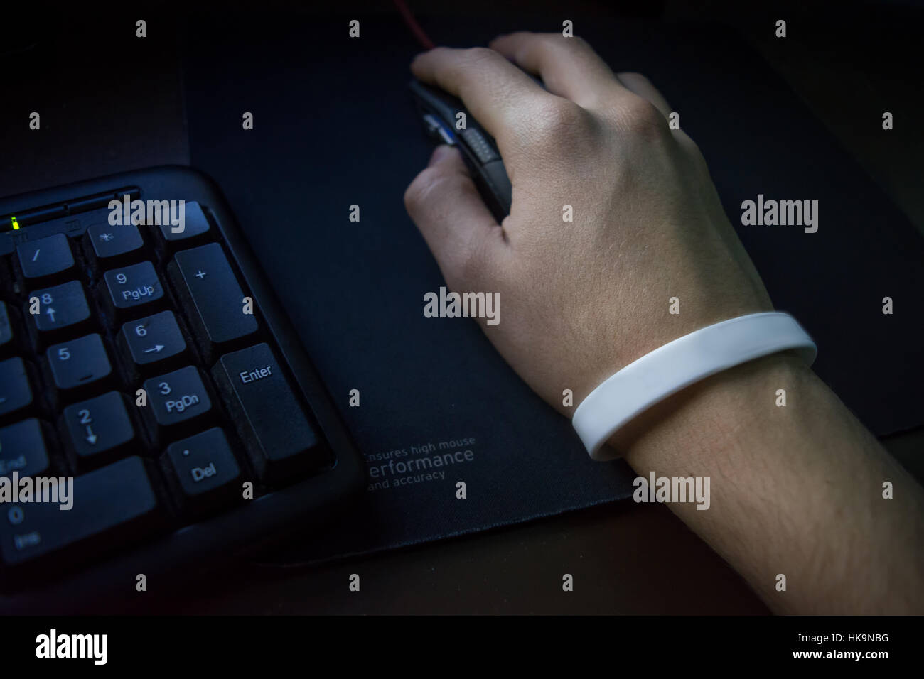 Hand computer mouse game hi-res stock photography and images - Alamy