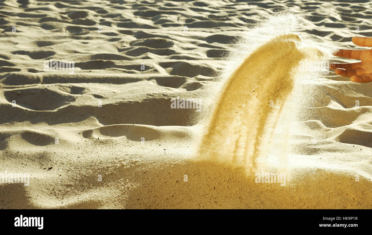 Sieving sand hi-res stock photography and images - Alamy