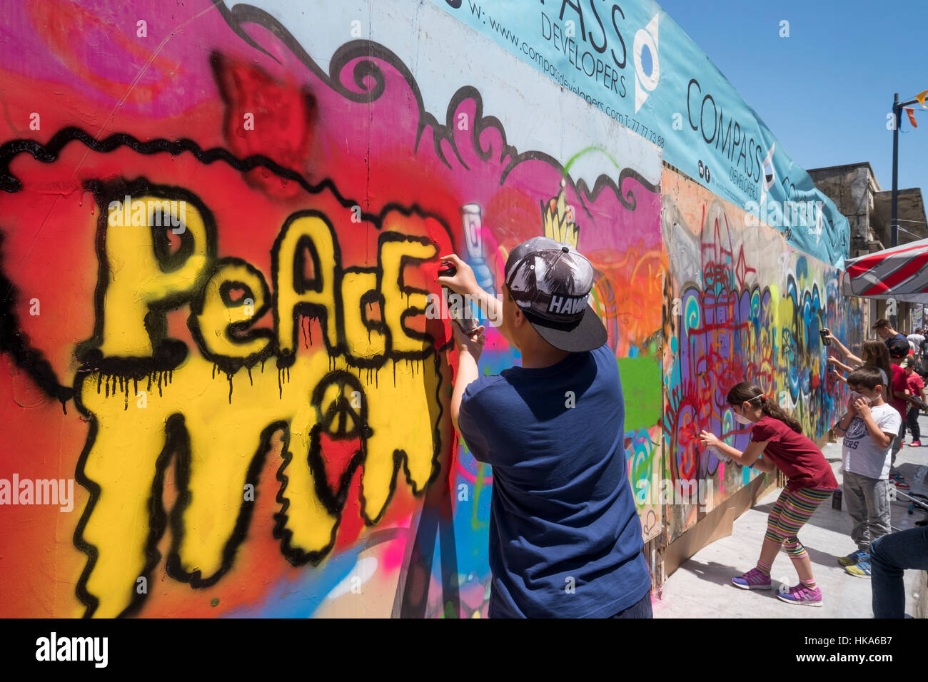 Graffiti children hi-res stock photography and images - Alamy