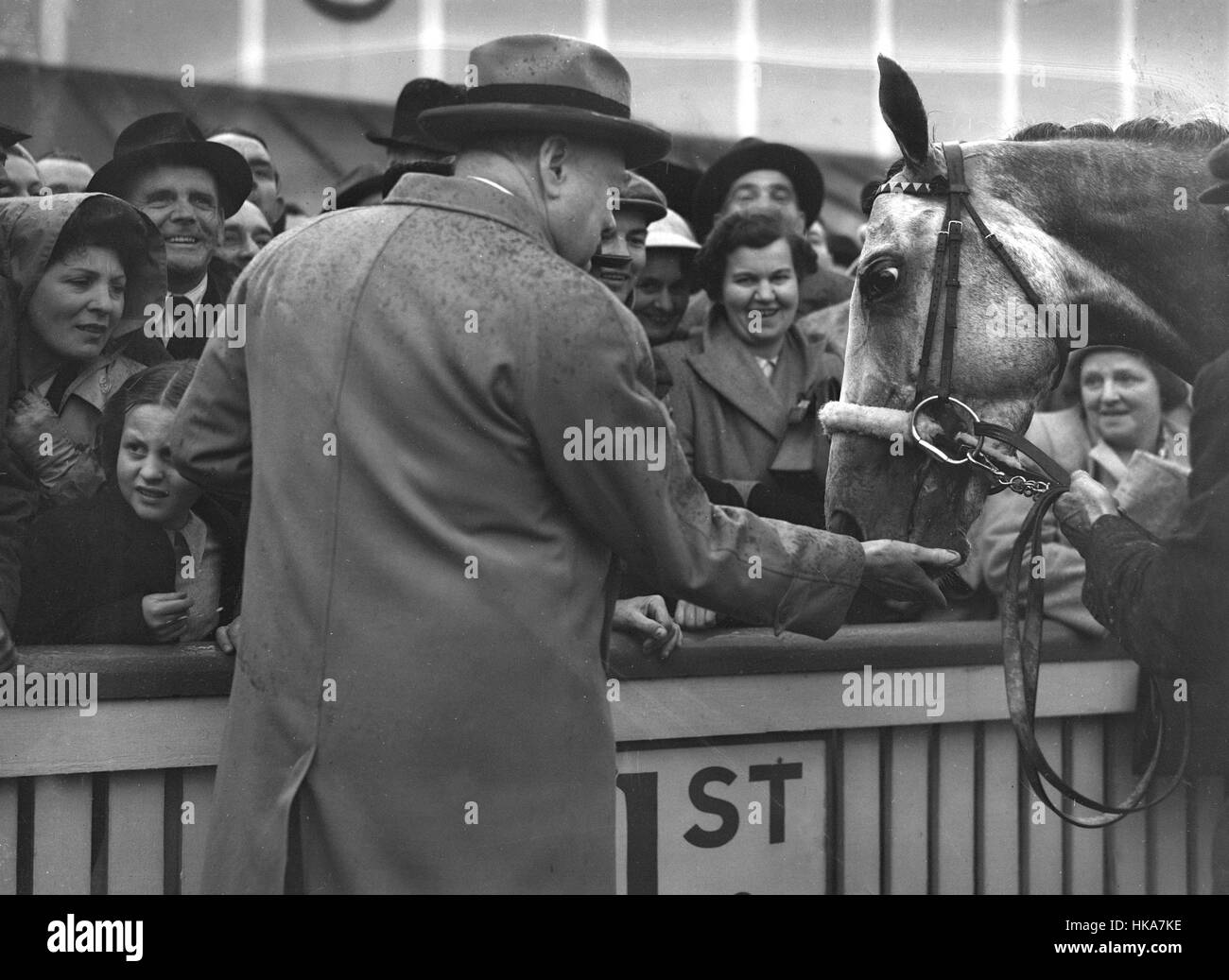The churchill rose hi-res stock photography and images - Alamy