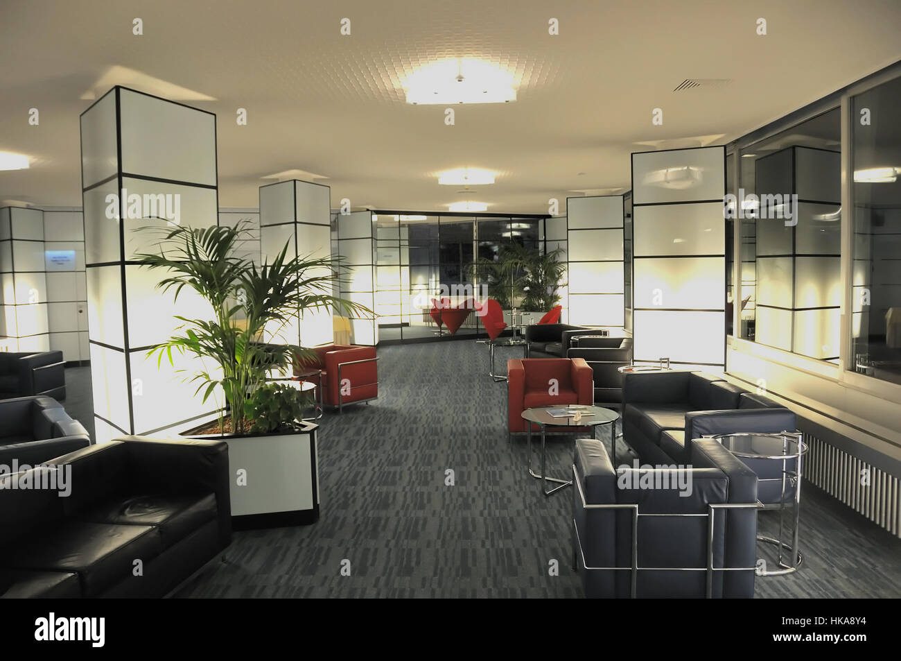 Waiting room in hotel lobby Stock Photo - Alamy