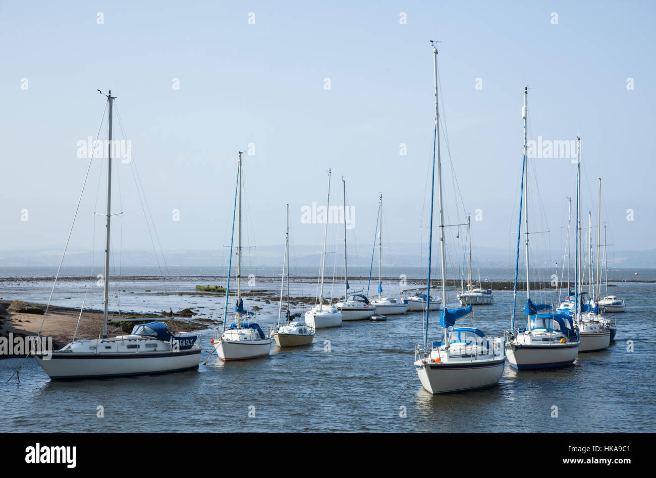 River almond hi-res stock photography and images - Alamy