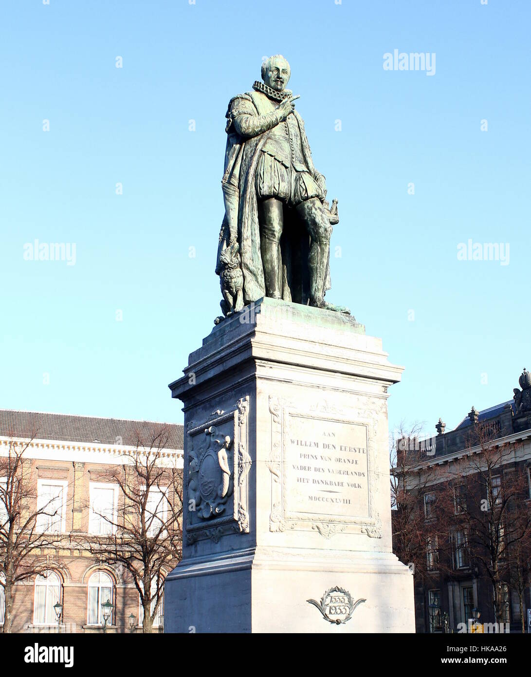 Statue of Willem van Oranje (William of Orange, 1533-84) at Plein ...