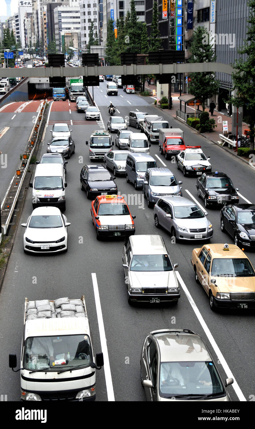 Traffic congestion tokyo hi-res stock photography and images - Alamy