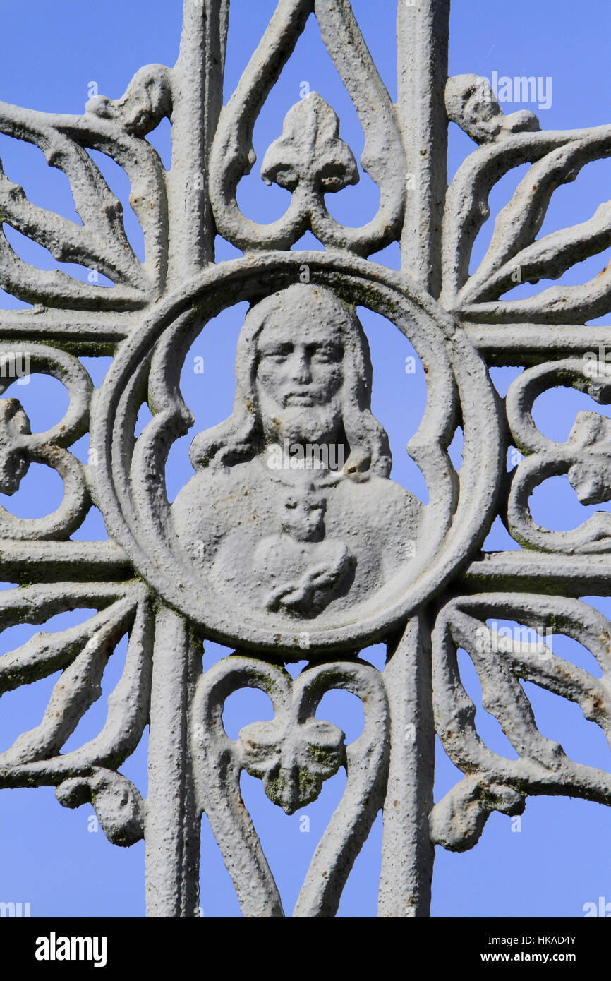 Wrought iron cross hi-res stock photography and images - Alamy