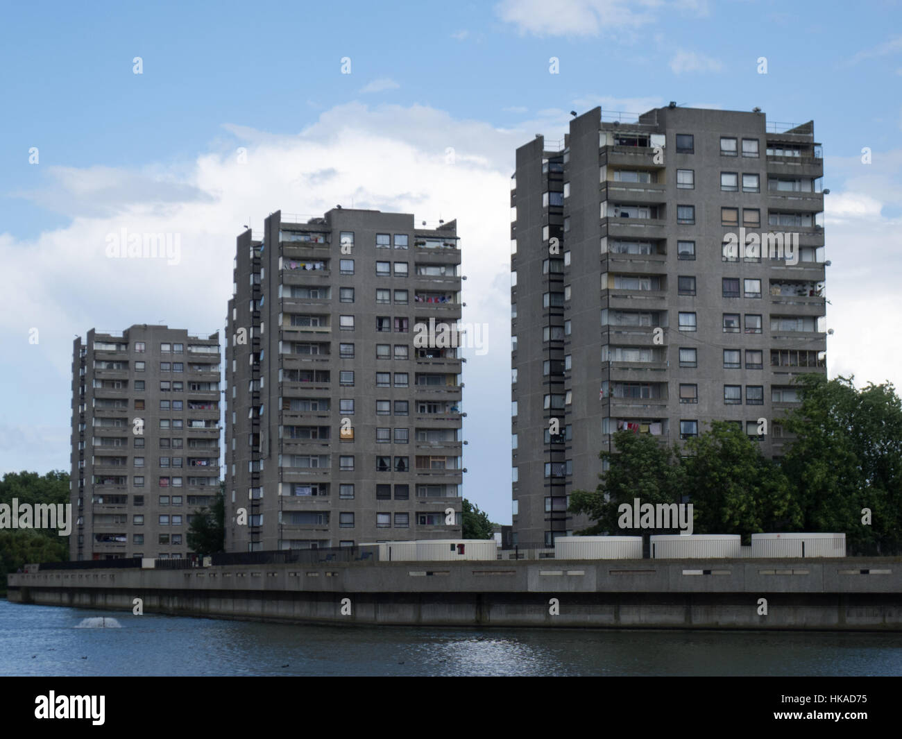Thamesmead tower blocks and Southmere lake Stock Photo - Alamy