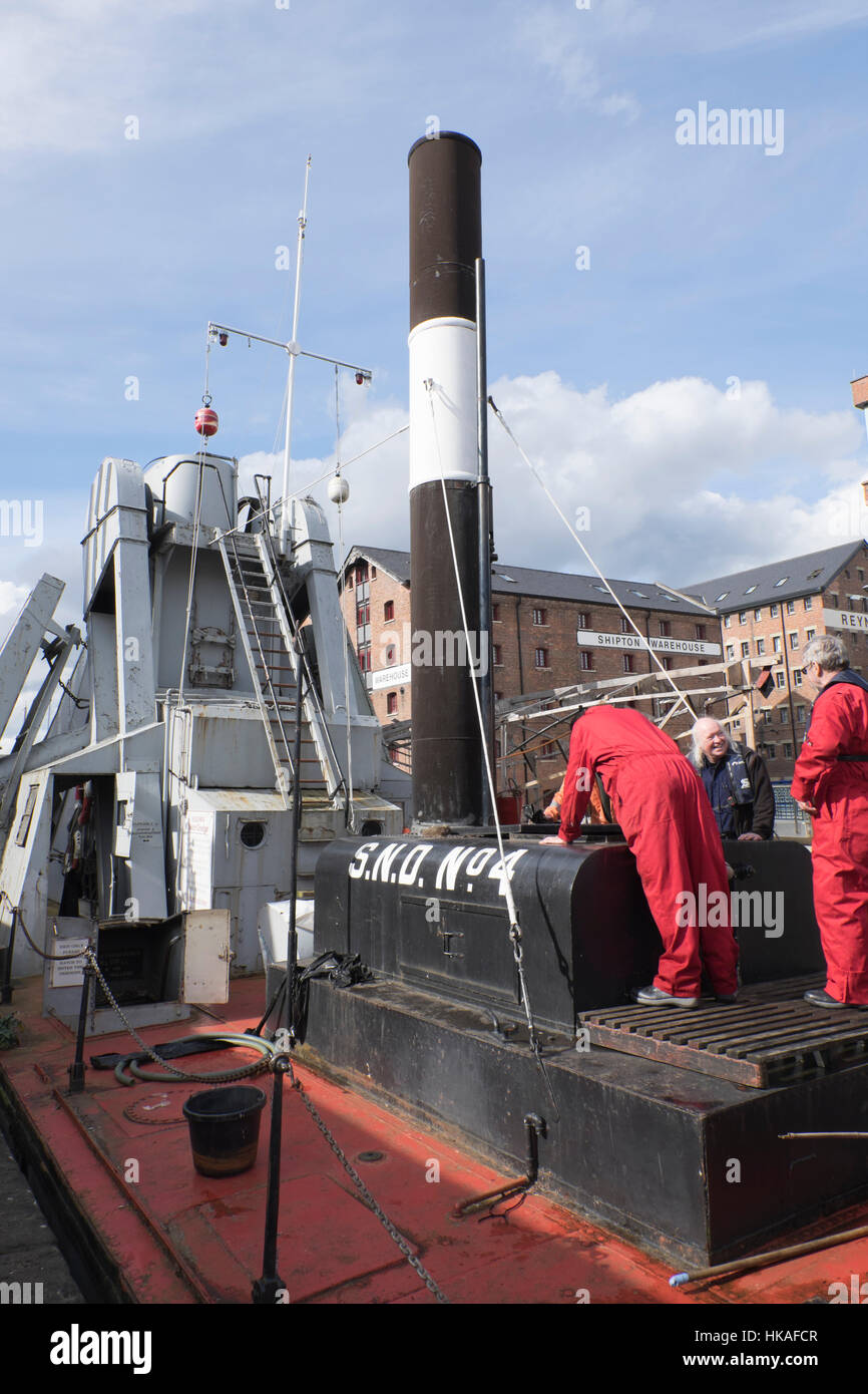 Vintage steam dredger in Gloucester Docks, southern England Stock Photo ...
