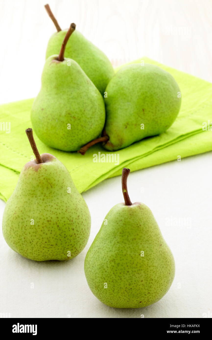bunch of fresh healthy and delicious organic pears Stock Photo - Alamy