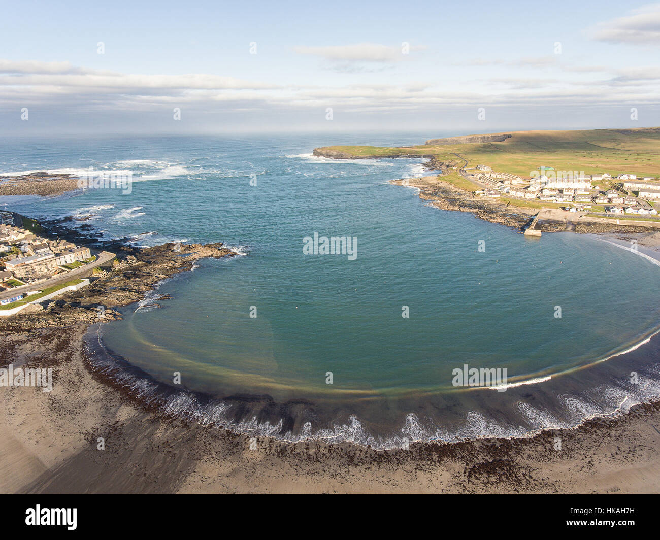 Irish cliffs town hi-res stock photography and images - Alamy