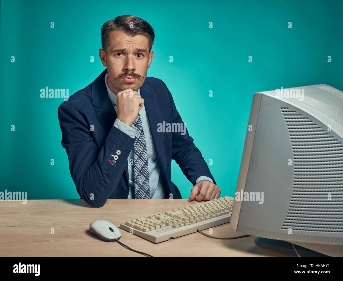 Computer sad person hi-res stock photography and images - Alamy