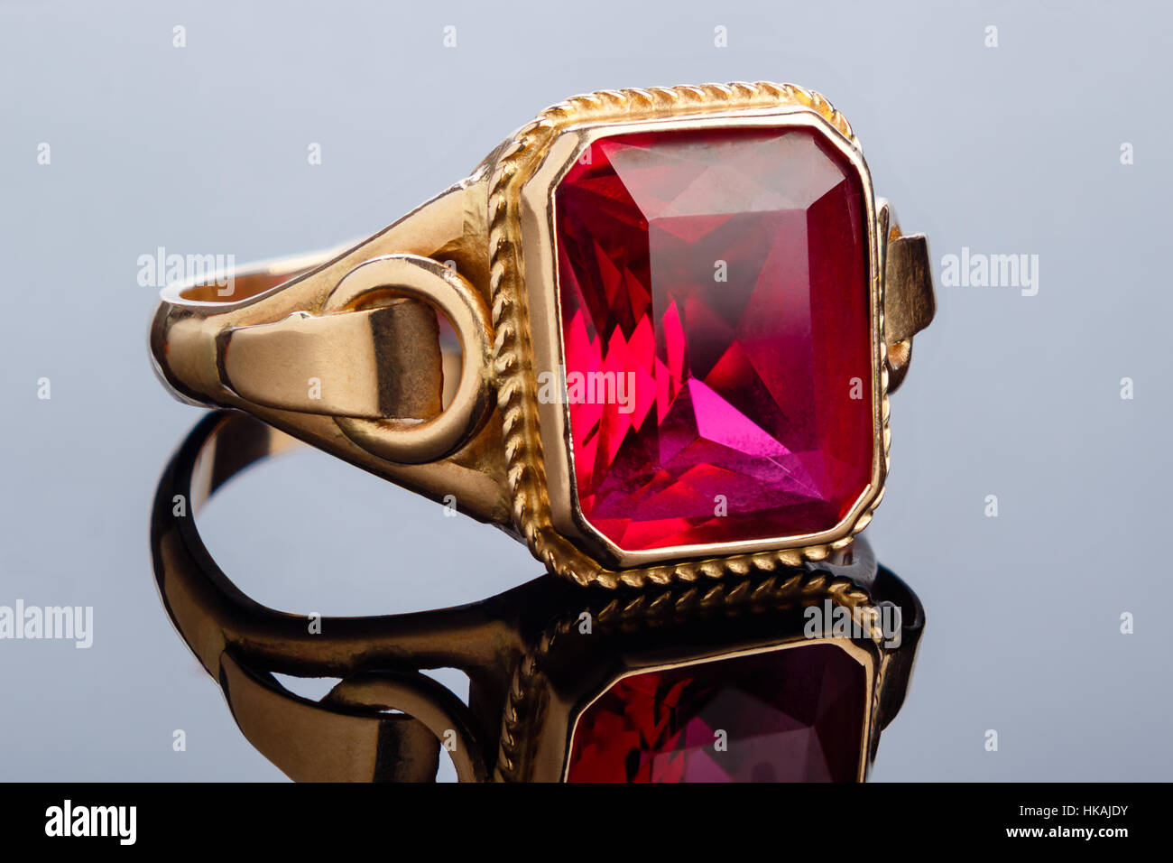 macro image of vintage gold ring with reflection Stock Photo - Alamy