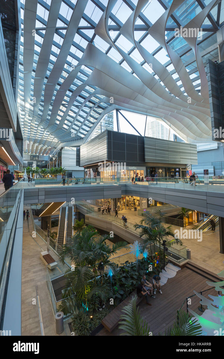 CLIMATE RIBBON ROOF BRICKELL CITY CENTER SHOPPING MALL (©ARQUITECTONICA ...