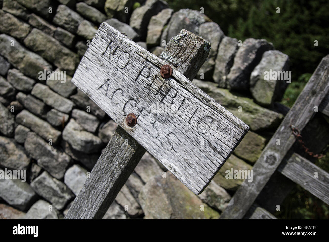 Old access sign hi-res stock photography and images - Alamy