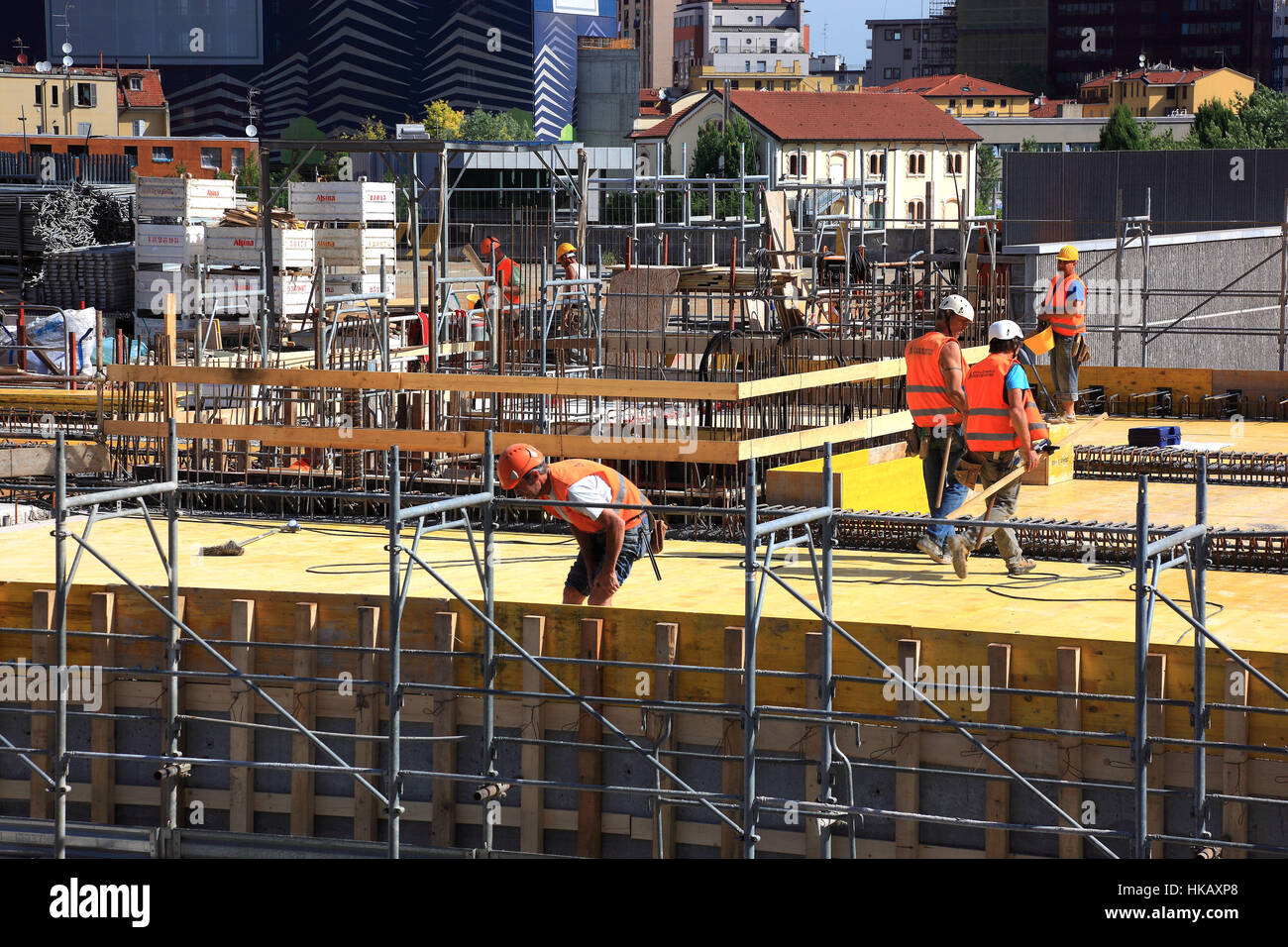Italian construction workers hi-res stock photography and images - Alamy