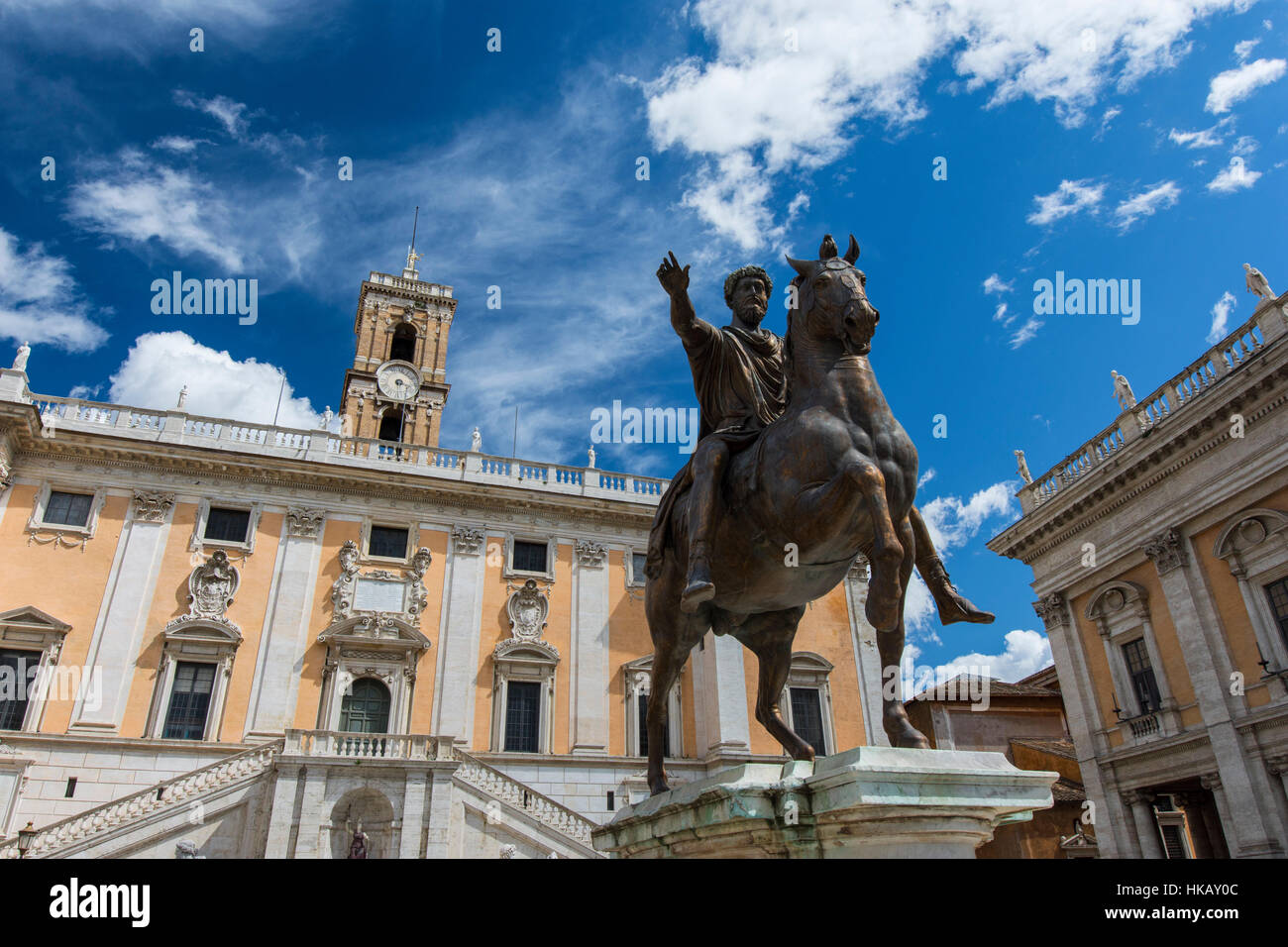 Statue horse state capitol building hi-res stock photography and images ...