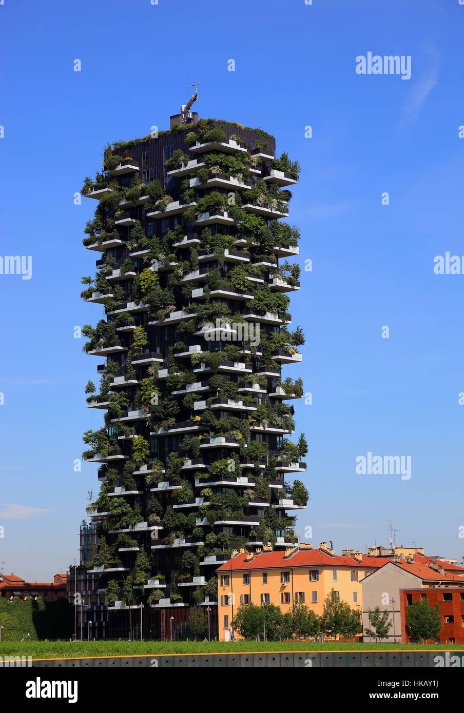 High rise building in the north of milan hi-res stock photography and ...