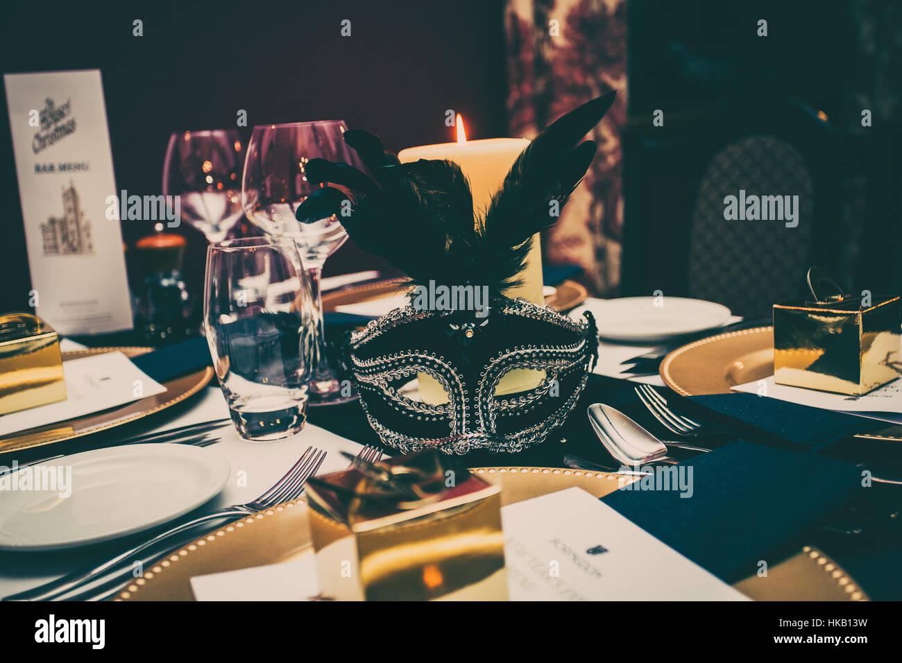 Masked ball party hi-res stock photography and images - Alamy